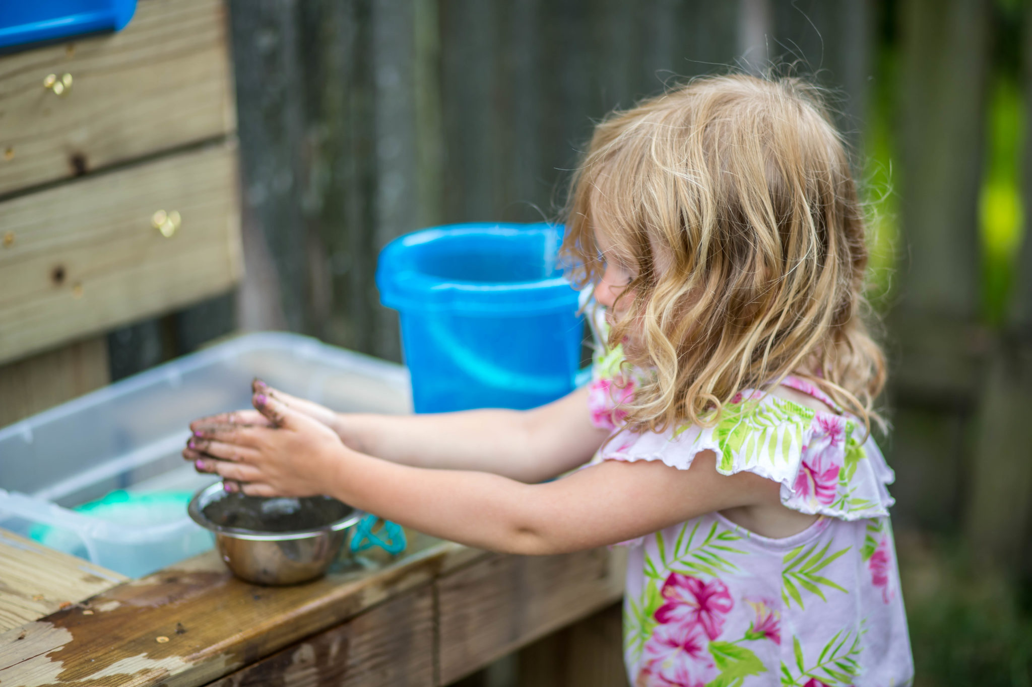 5 Steps for Building the Ultimate DIY Mud Kitchen
